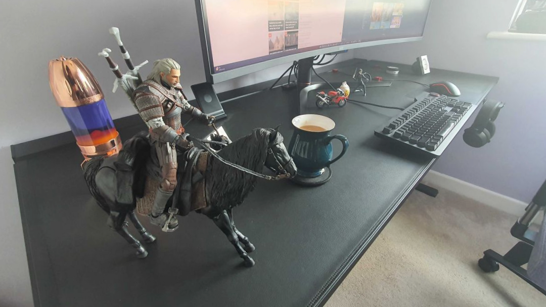 PC gaming setup – how to keep your desk clean and tidy