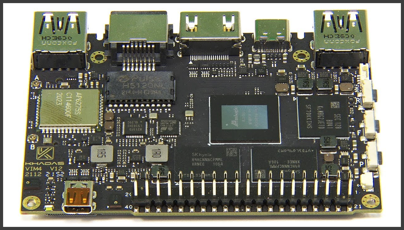 Khadas Mind compact workstation packs expandable docks